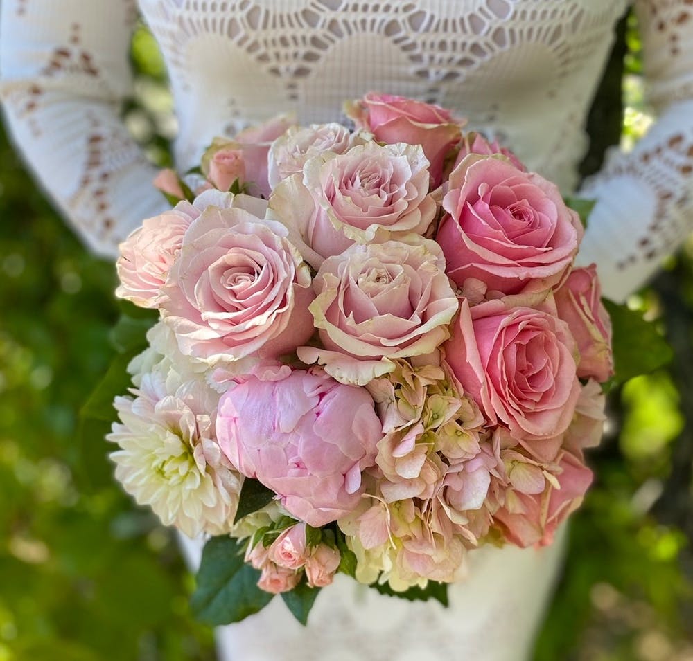 Sparkly Princess—Fluffy florals with sparkle dust